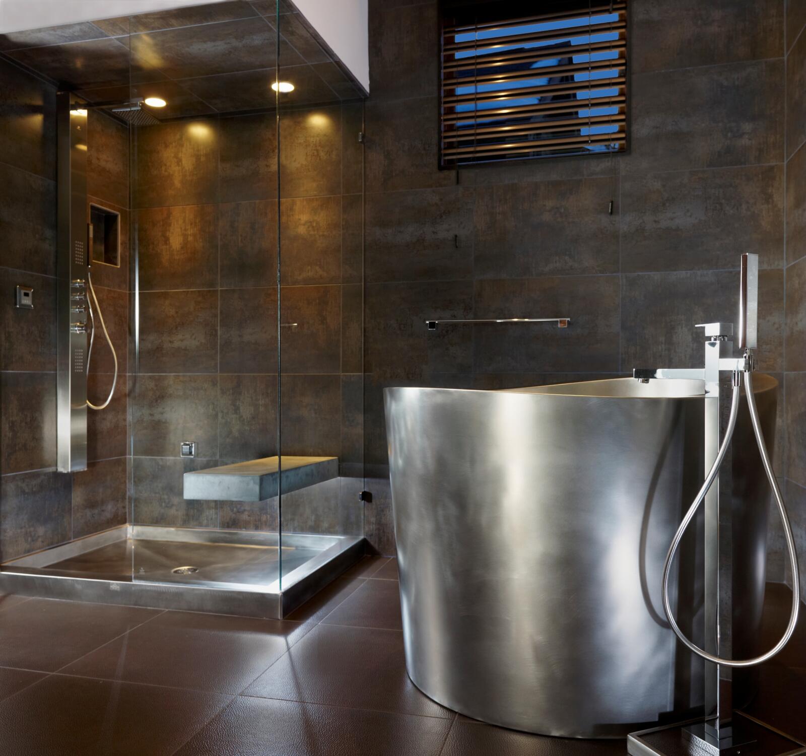 Metal Shines In the Shower | Diamond Spas