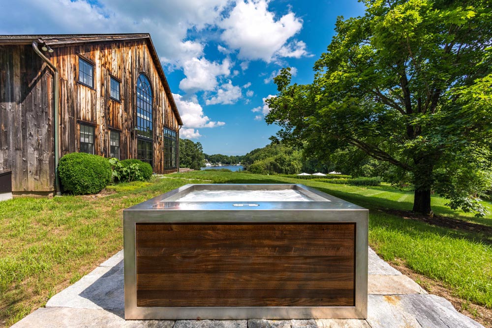 6 Person Hot Tub - 5 Person Spa - Energy Efficient Hot Tub | Diamond Spas